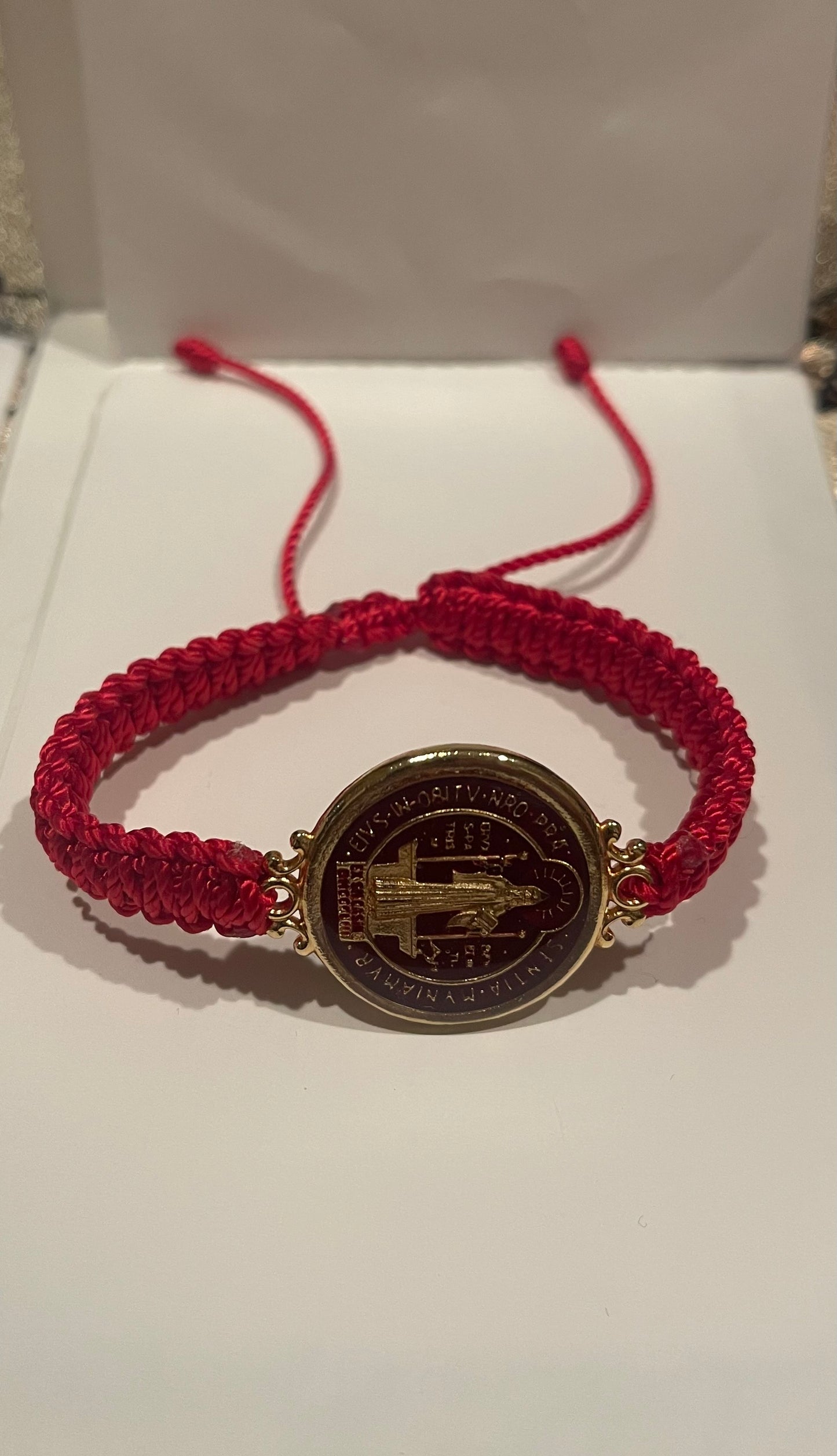 Pulcera de San Benito Hilo Rojo – Cuarzos y Mas